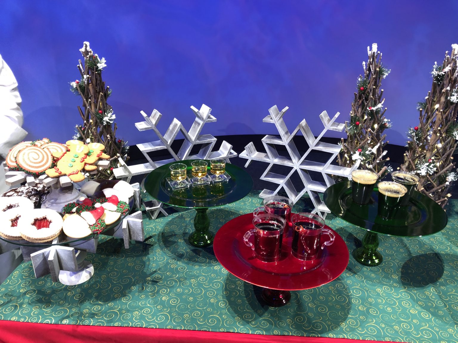 Disney Christmas at Epcot Festival of the Holidays - Amber Likes