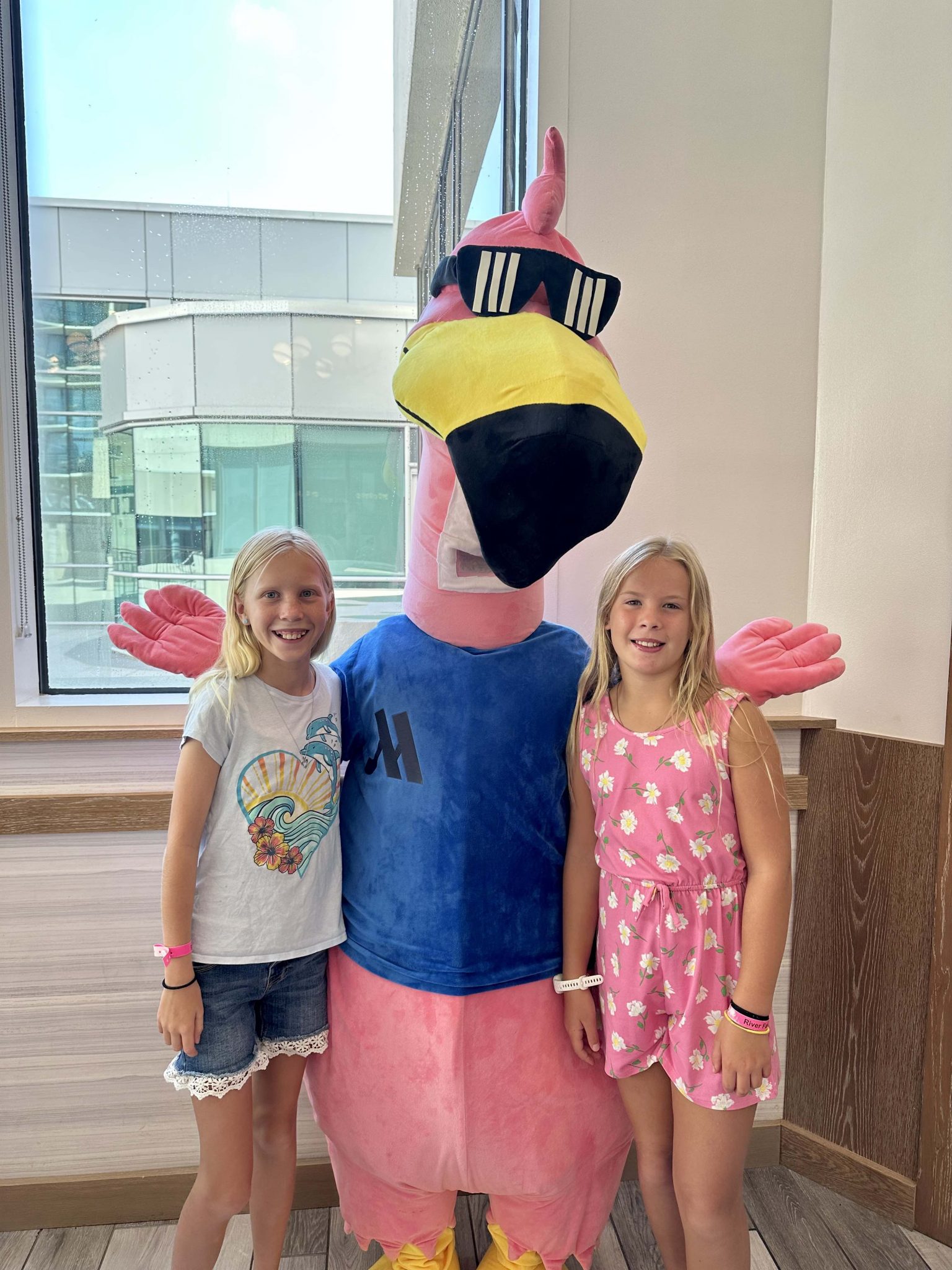 The Orlando World Center Marriott Mermaids and More - Amber Likes